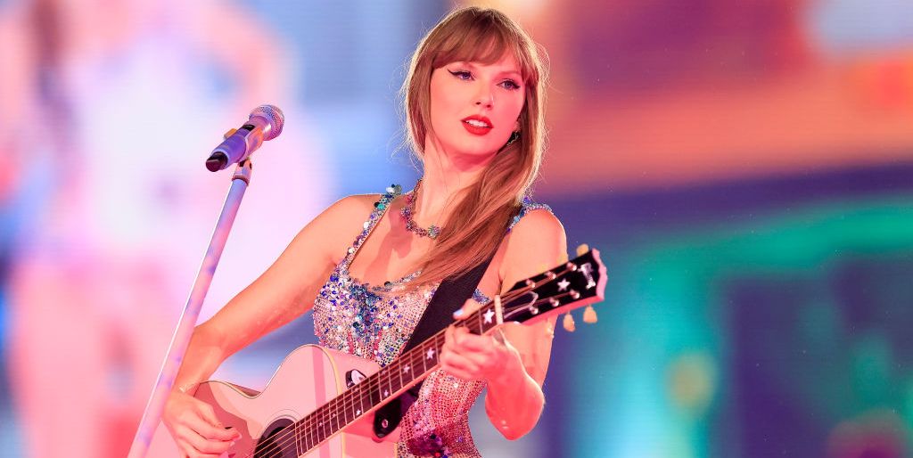 What Does Taylor Swift Smell Like? A Deep Dive Into Her Fragrance Eras