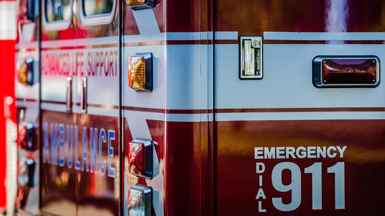 Portland police investigating fatal crash involving pedestrian Portland police investigating fatal crash involving pedestrian