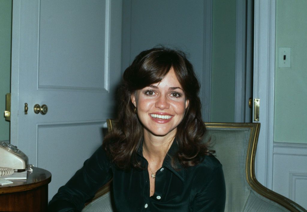 39 of Sally Field’s Most Amazing Style Moments Through the Years