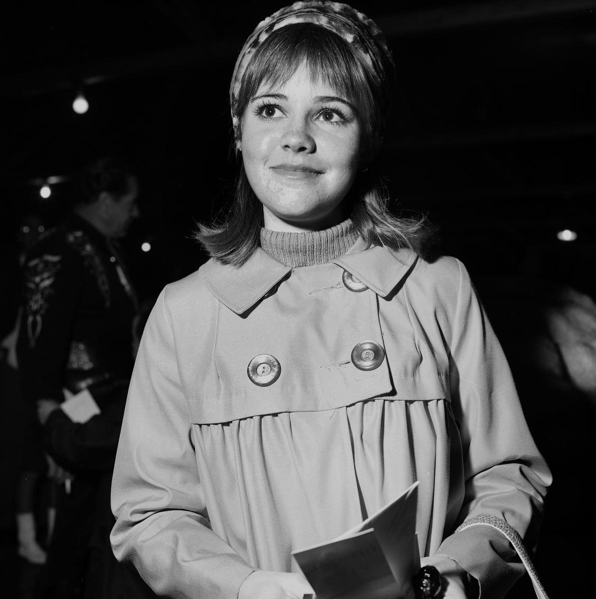 39 of Sally Field’s Most Amazing Style Moments Through the Years