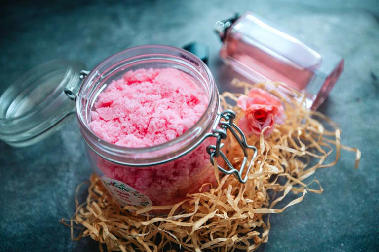 5 Easy Homemade Body Scrub Recipes
