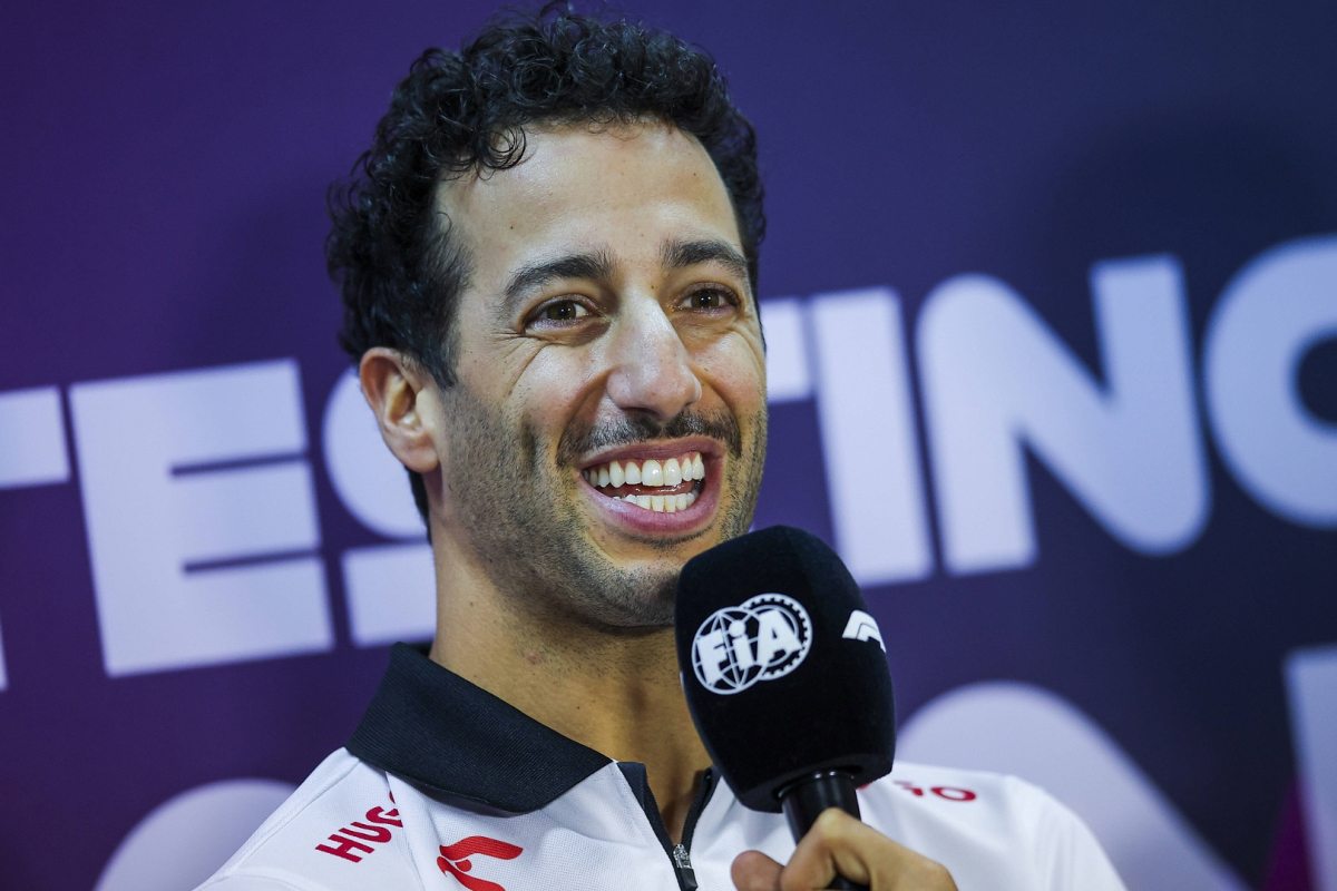 Daniel Ricciardo sends F1 fans CRAZY with official announcement Daniel Ricciardo sends F1 fans CRAZY with official announcement