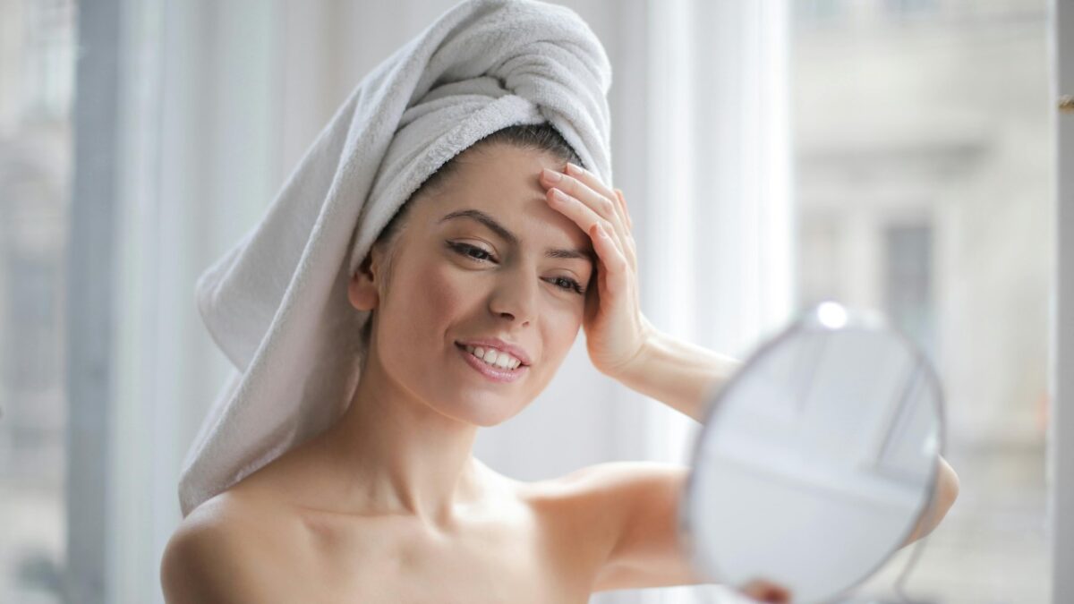 I migliori sieri viso per una skincare completa: perfetti per ogni tipo ...
