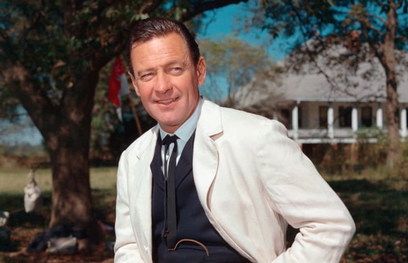 All About William Holden's Dark Past & Sad Cause of Death