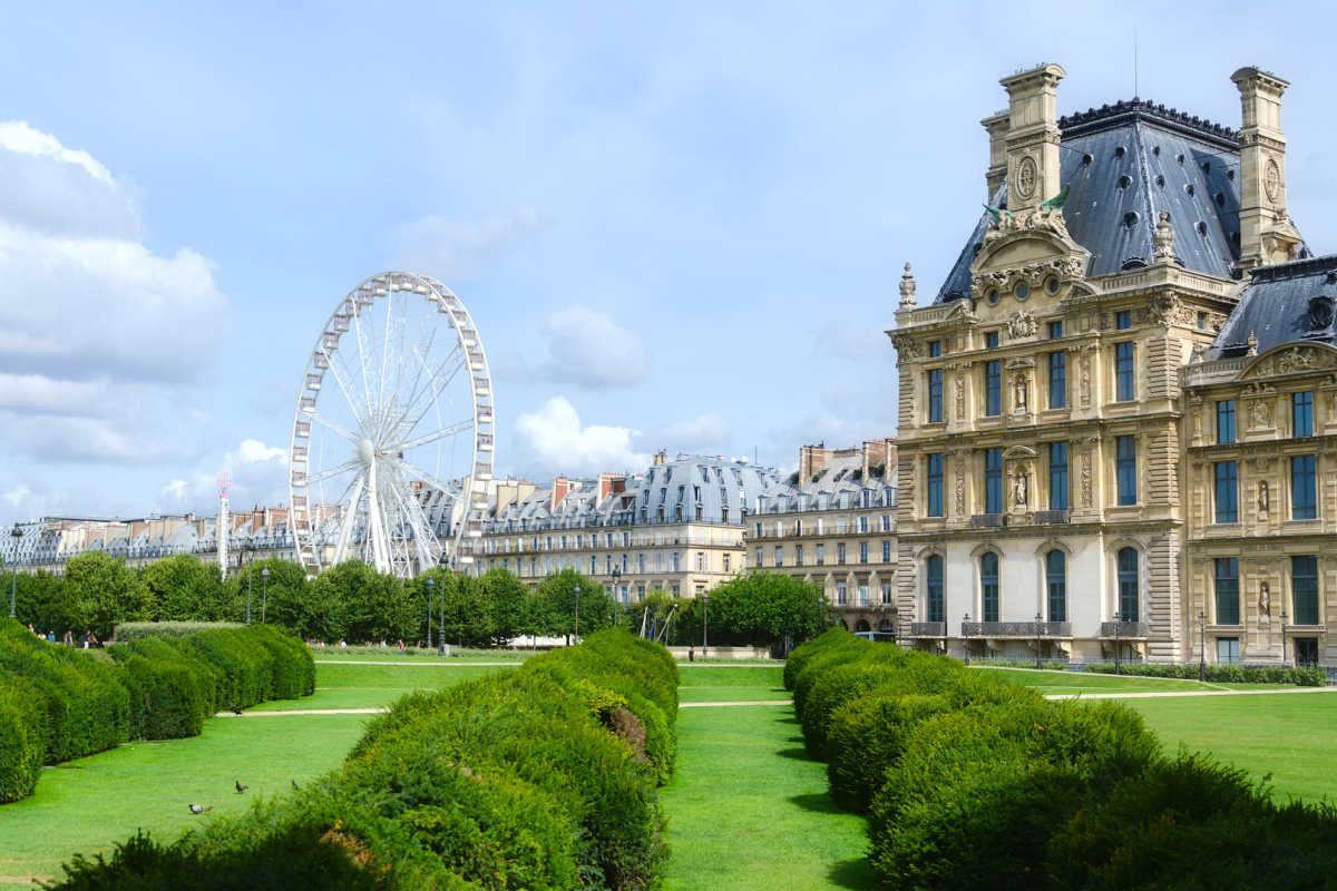 Where to Stay in Paris with a Large Family