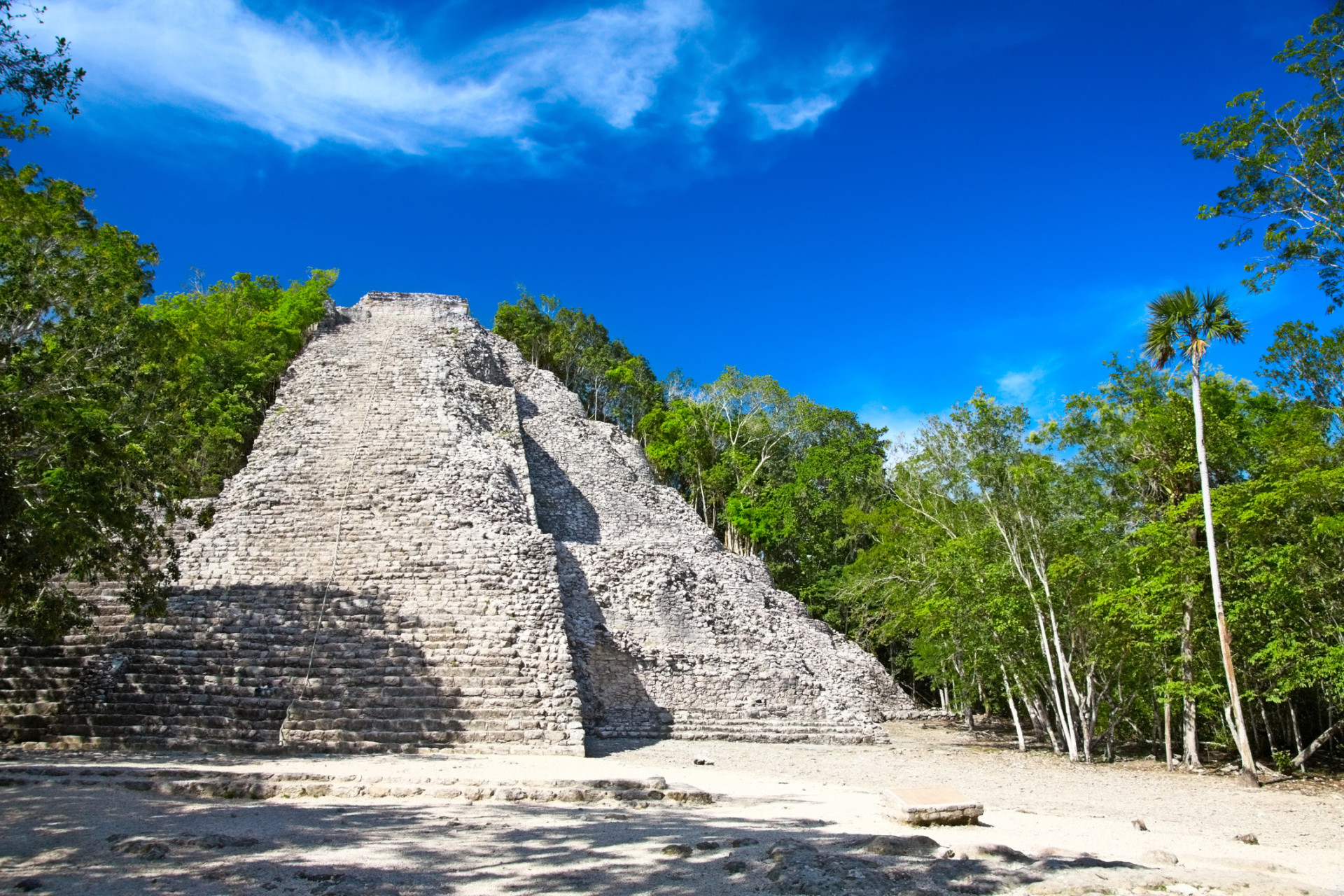 The mysterious beauty of ancient Maya monuments