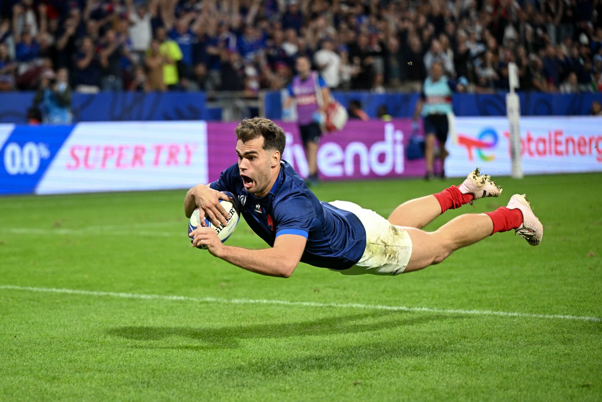 XV de France: Penaud, le joueur hors normes qui vise le record d'essais ...