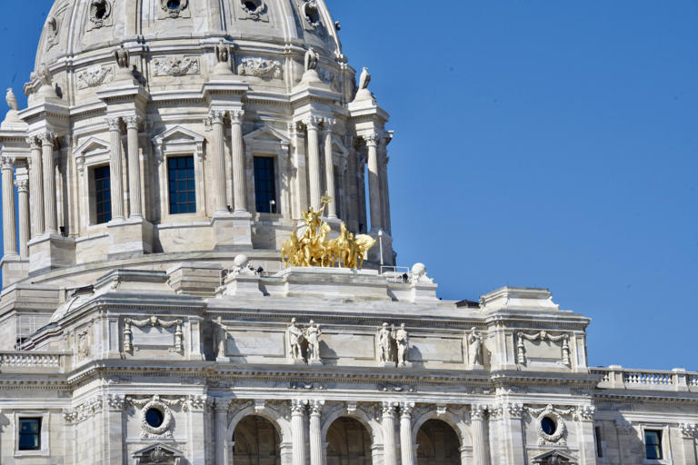 Minnesota lawmakers fail to finish budget before deadline, special ...