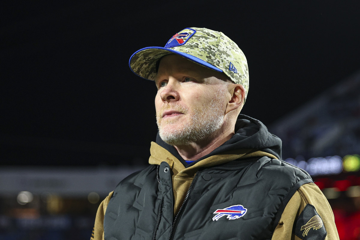 Bills Cut Quarterback Days Before AFC Championship Game