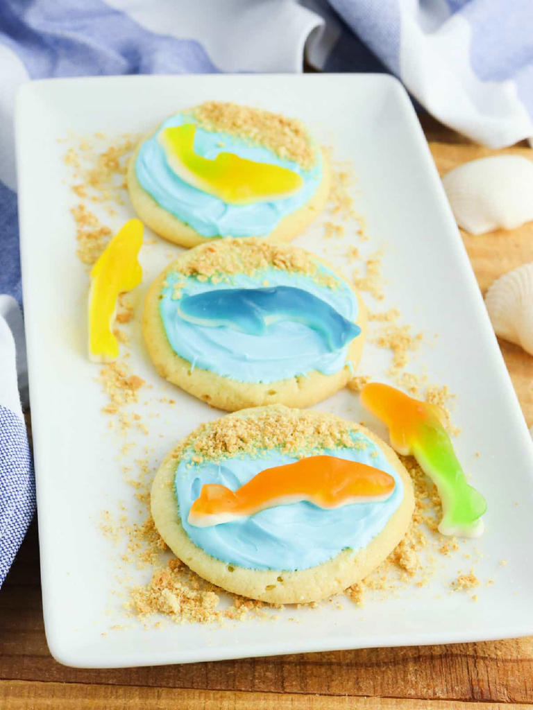 Easy Frosted Shark Cookies