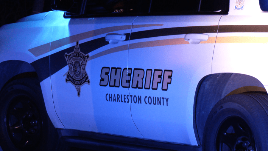 Man tried to run over Charleston County deputy during high speed chase ...