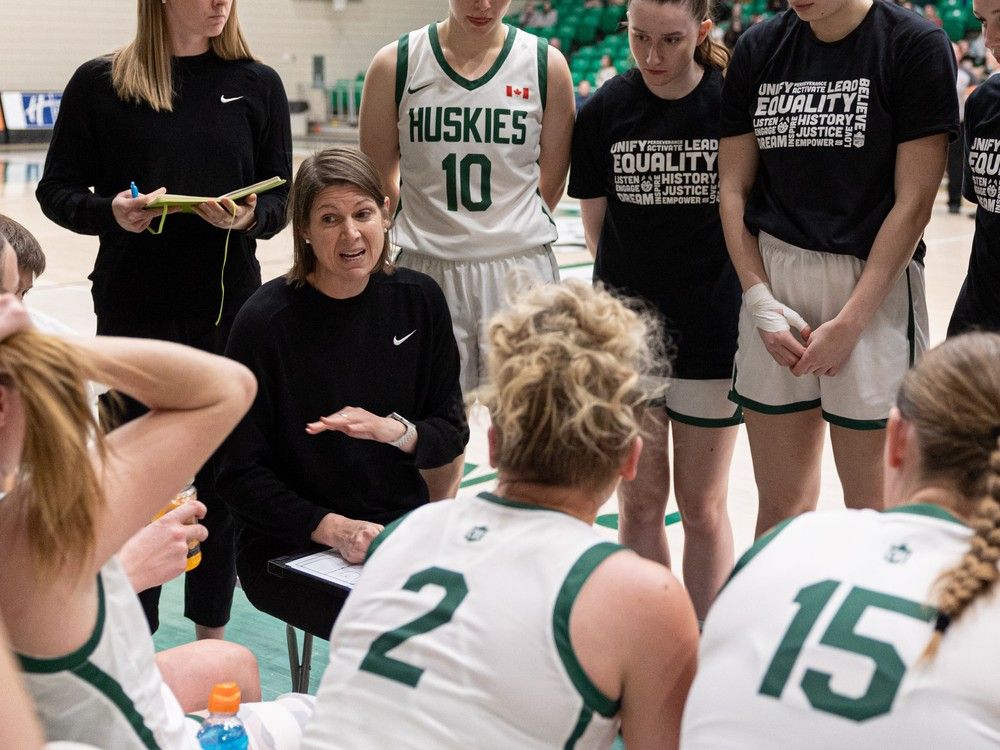 Queen of the court: Lisa Thomaidis has most wins in Canada West women's ...