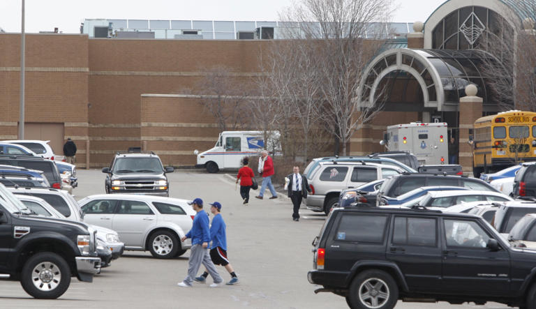 Mall at Fairfield Commons to welcome 2 new businesses