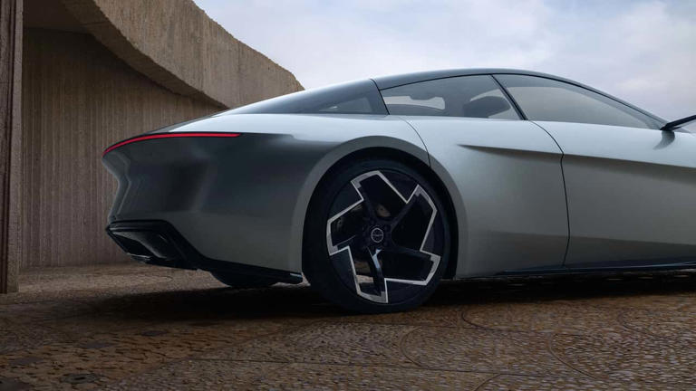 Chrysler's New Halcyon Concept Uses Charger Daytona EV Bones