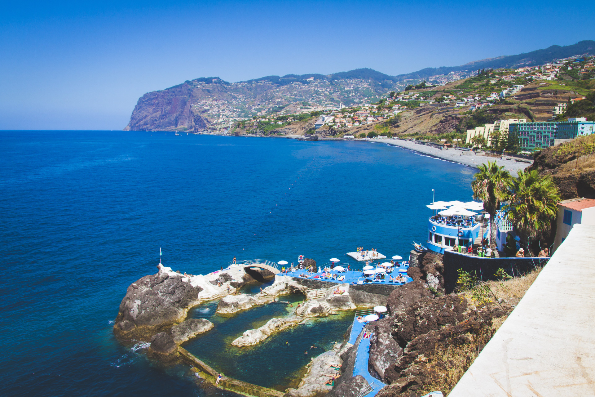 Prenez de la hauteur depuis les plus belles falaises du monde