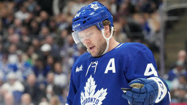 Maple Leafs’ Anthony Stolarz leaves arena in ambulance after Game 1 injury