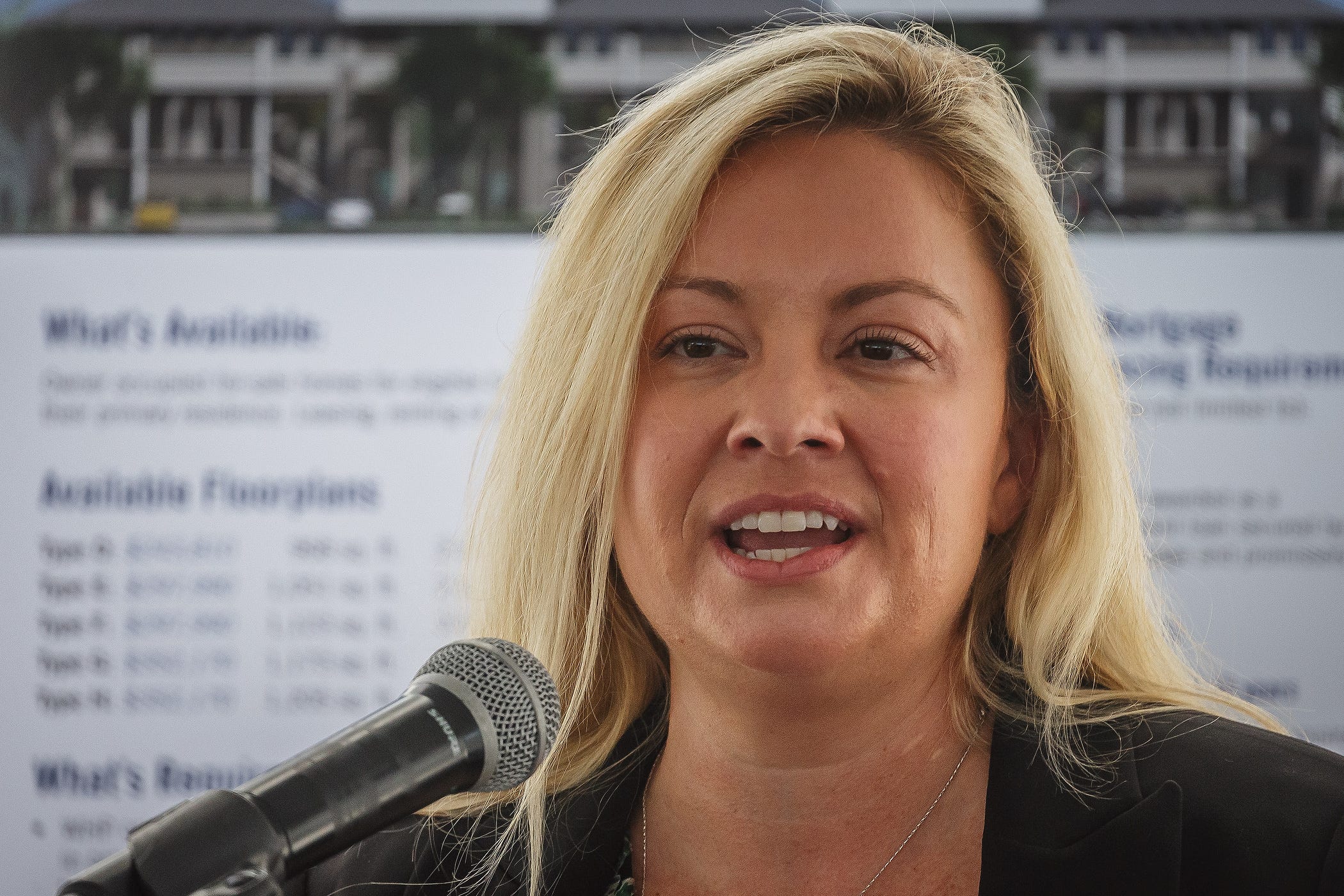 PBC Commissioner Sara Baxter is having sheriff's deputies protect her ...