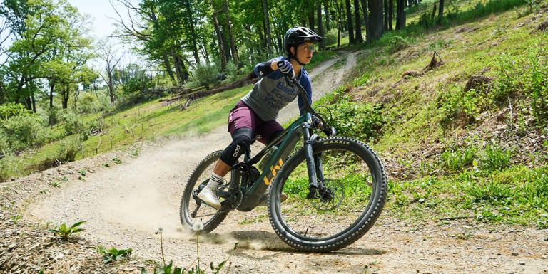 After Hundreds of Hours of Testing, These Are the E-MTBs We Can’t Stop ...