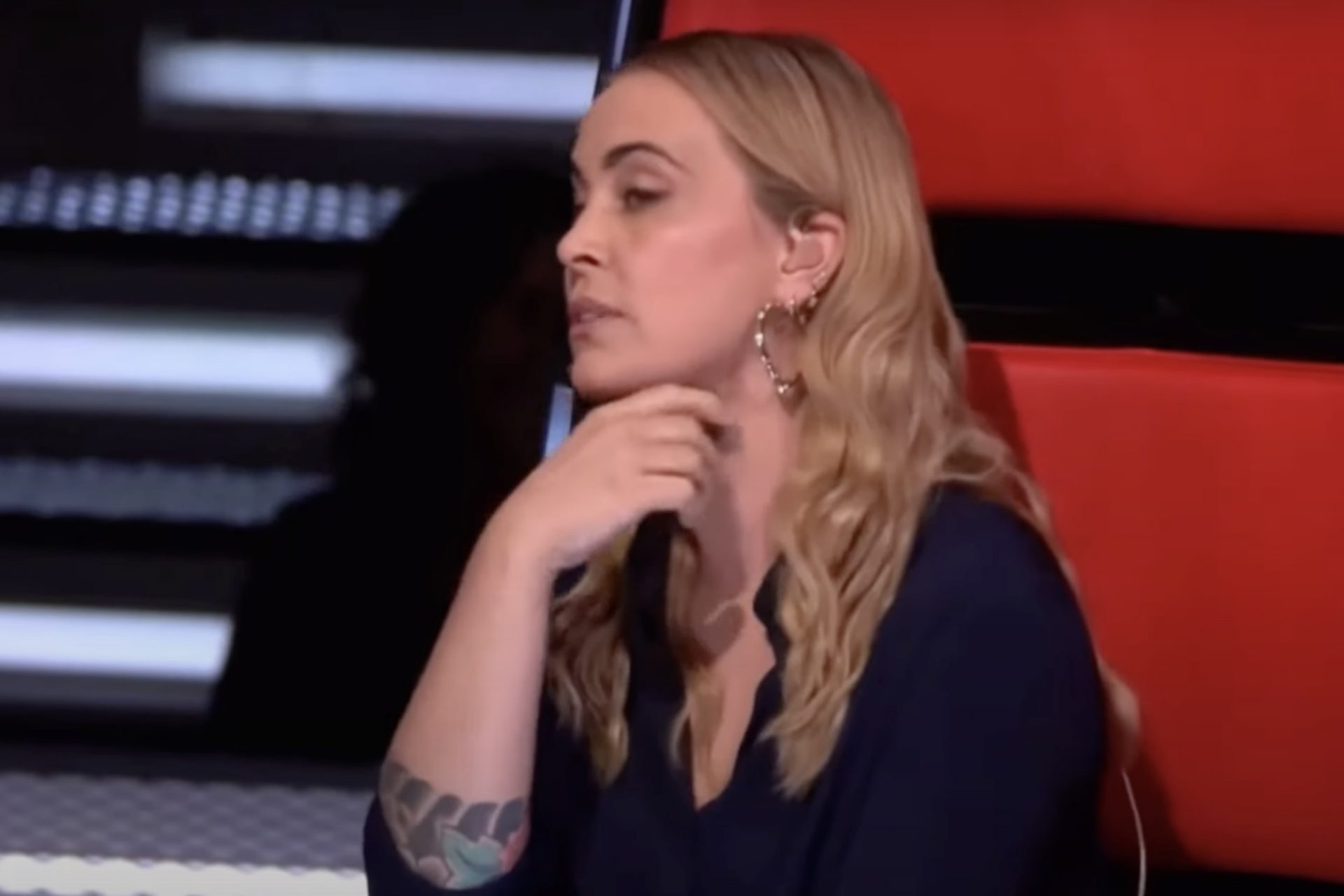 Anouk: een carrière van hoogtepunten en schandalen