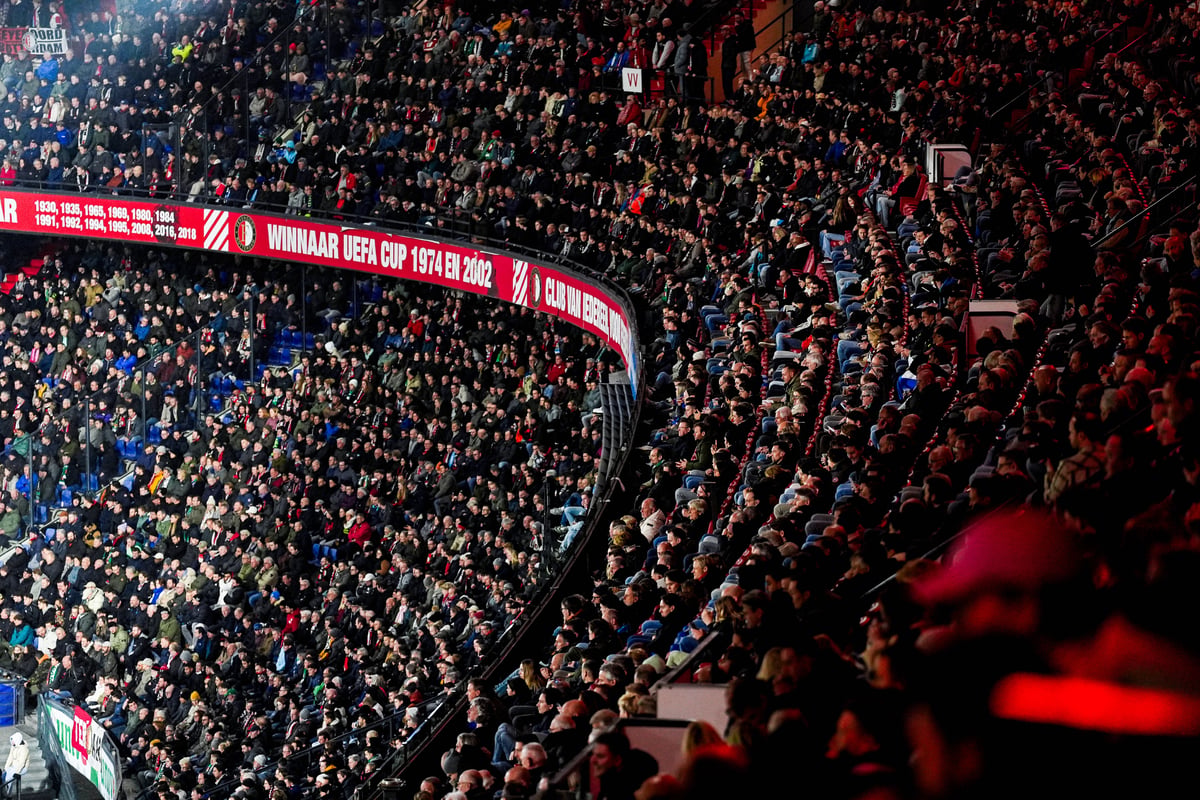 Feyenoord-fans woedend om twaalfde shirt: 'Moest bijna janken van ...