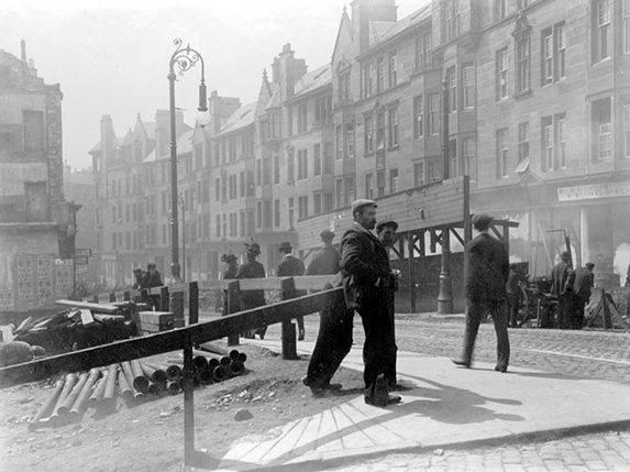 High Street back in time: A social history in 12 old pictures of ...