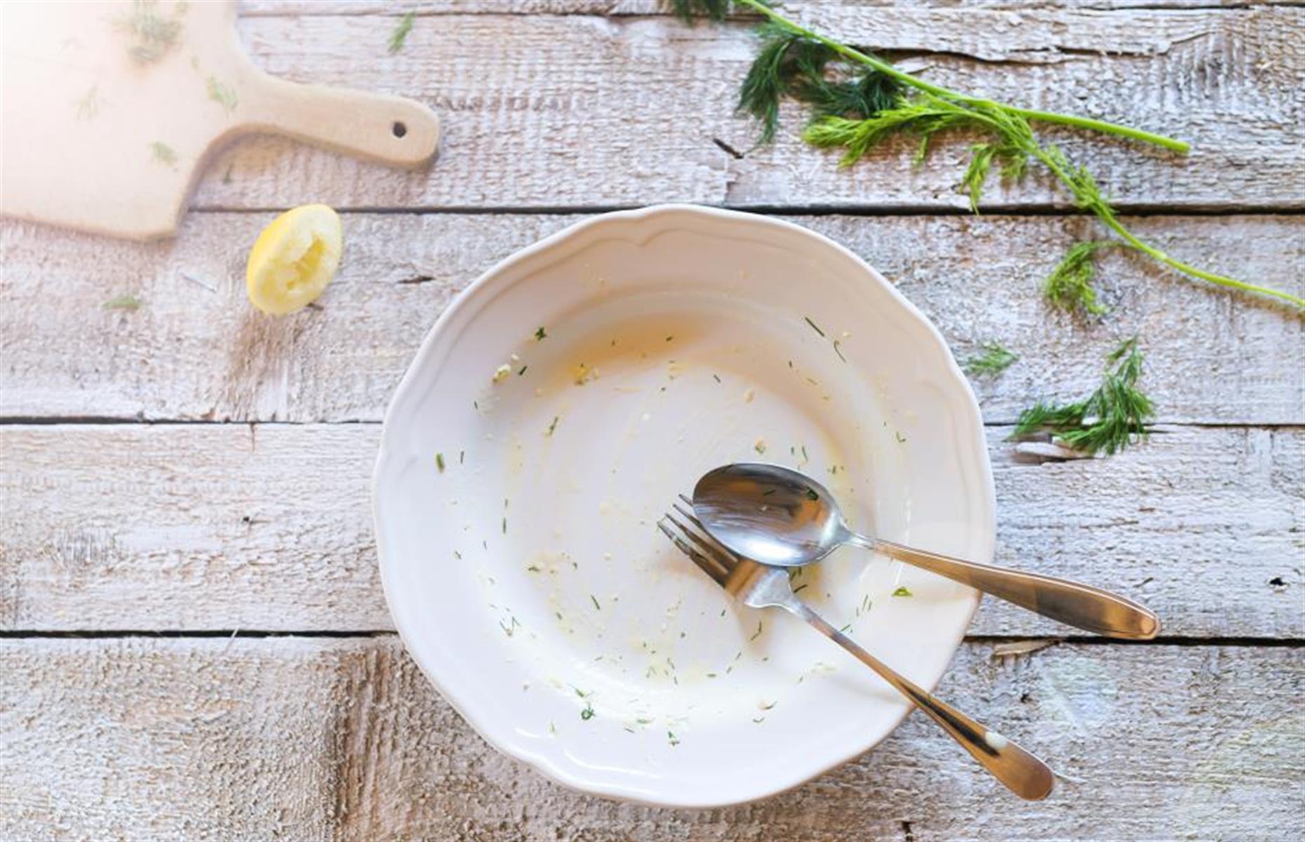 31 bad eating habits most people have (and how to break them)