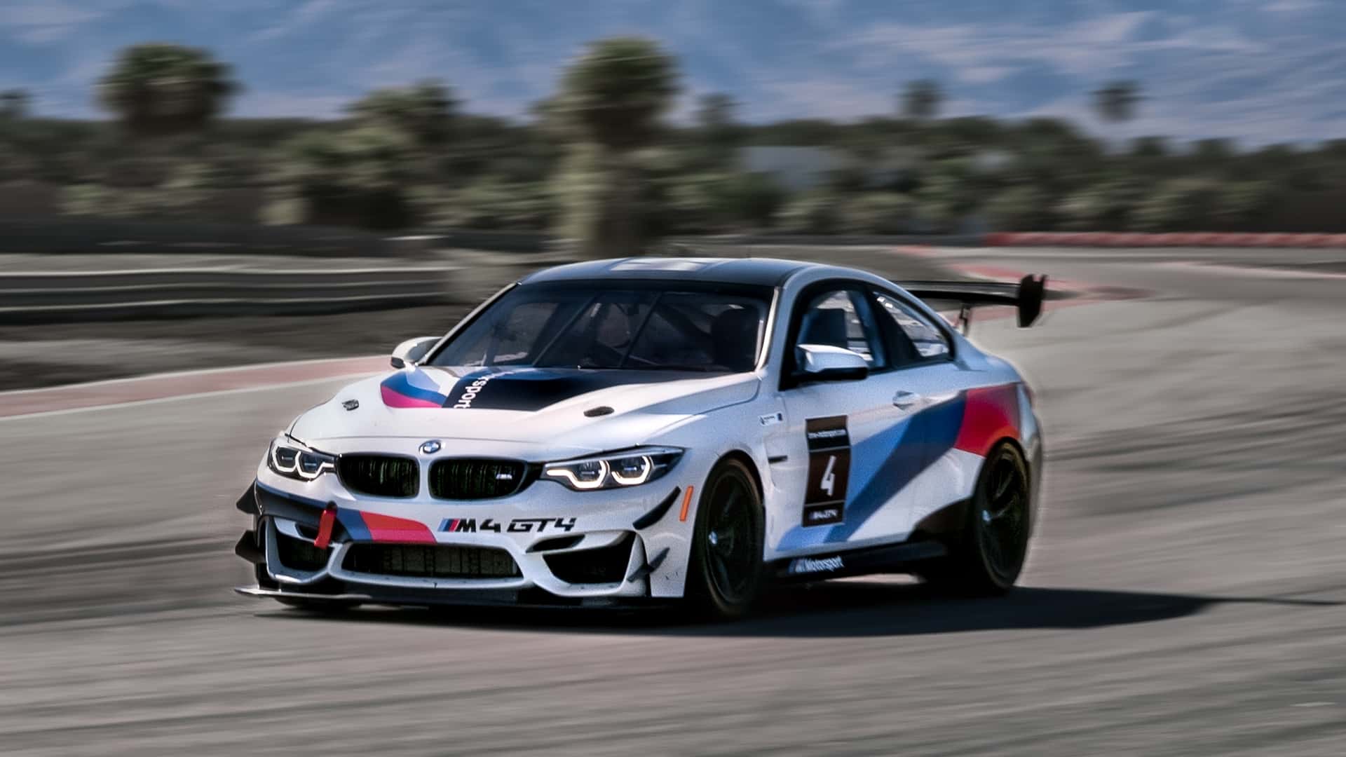 BMW's M4 GT4 School Puts You In a Real-Deal Race Car