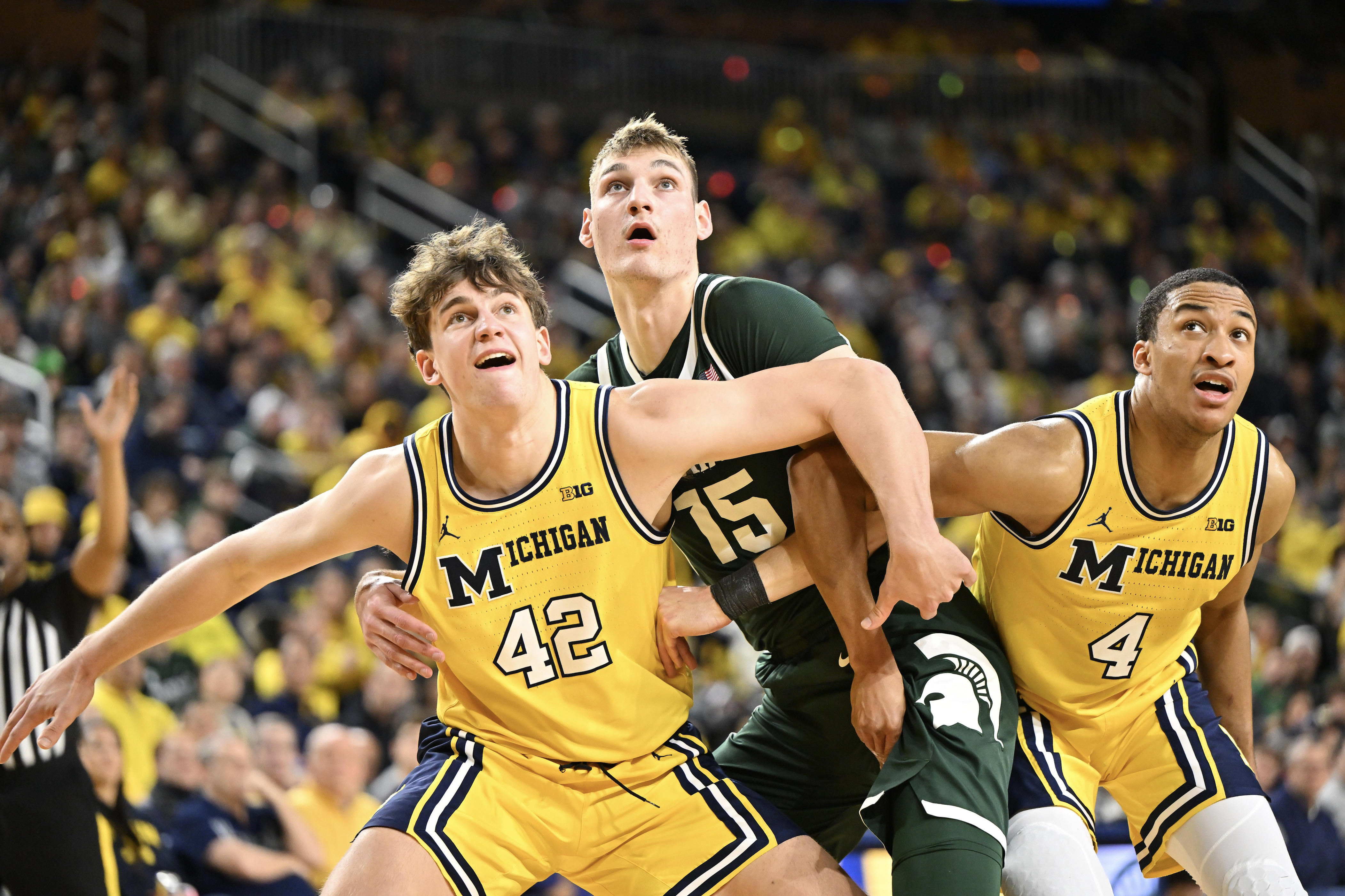 Michigan State continues tough week vs Wolverines. Tom Izzo wouldn't ...