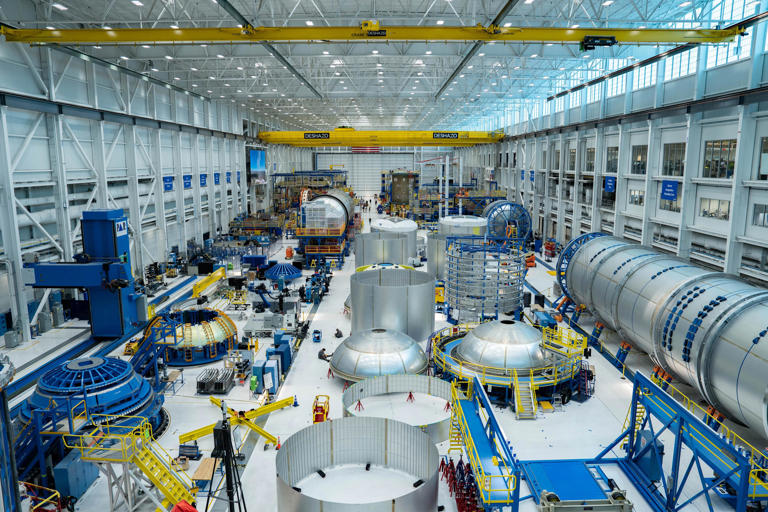 'Incredible piece of machinery': Former NASA chief looks forward to ...