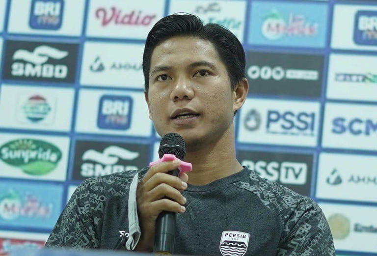 Achmad Jufriyanto Berpeluang Raih Dua Kali Gelar Juara bersama Persib Achmad Jufriyanto Berpeluang Raih Dua Kali Gelar Juara bersama Persib