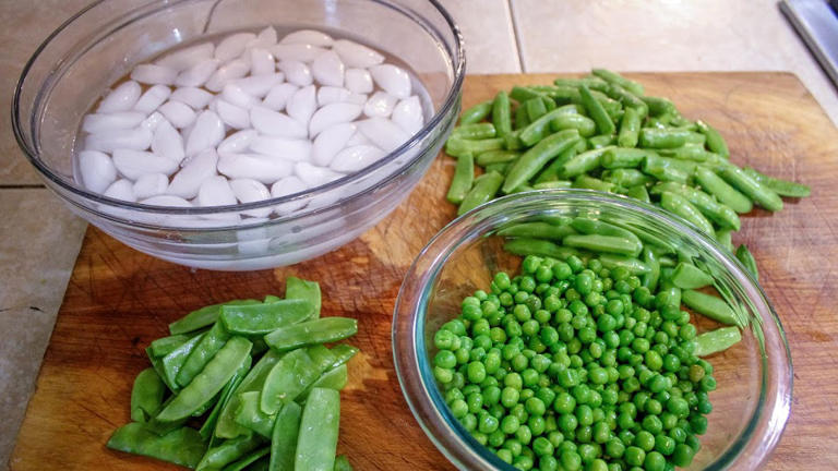 If You Love Fresh Peas, You'll Adore These Creamy Spring Peas