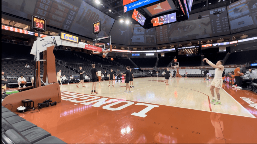 Weekend Watch: UT Basketball at Moody and Austin Marathon
