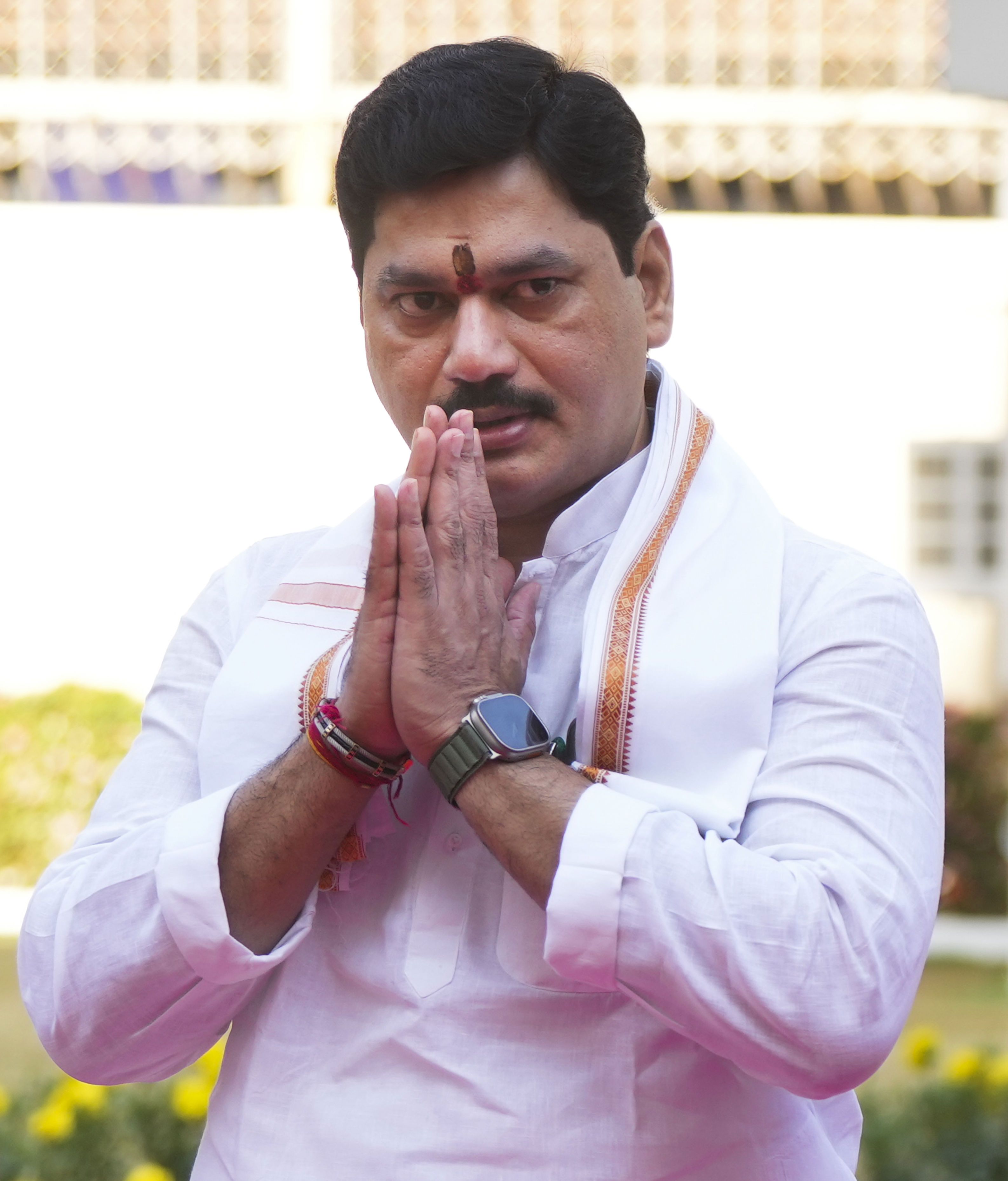 Damania alleges scam in agriculture dept under Dhananjay Munde; he ...