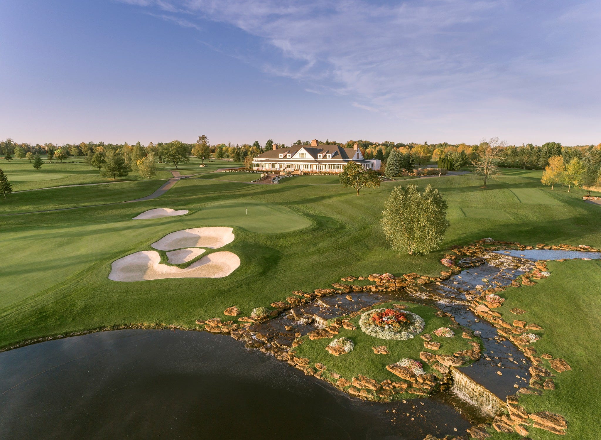 These upstate NY golf courses are some of the best in the country. See ...