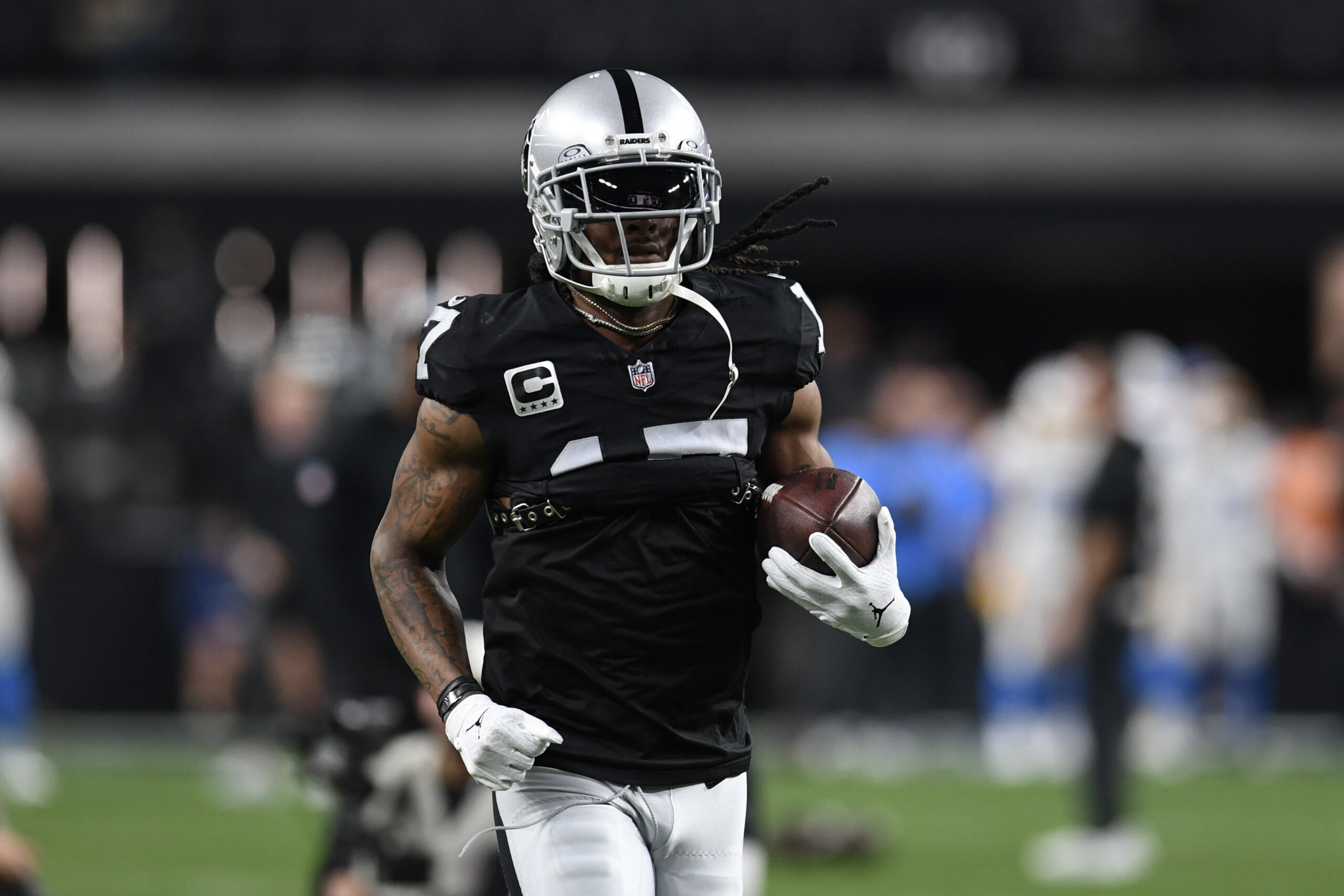 Analyst Believes Davante Adams Should Reunite With Aaron Rodgers Analyst Believes Davante Adams Should Reunite With Aaron Rodgers