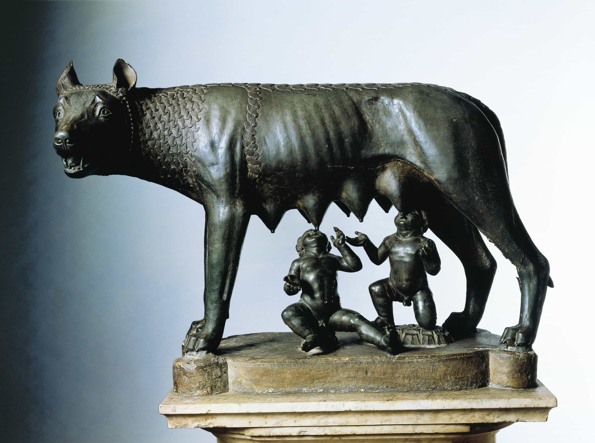 The differences between Greek and Roman mythology