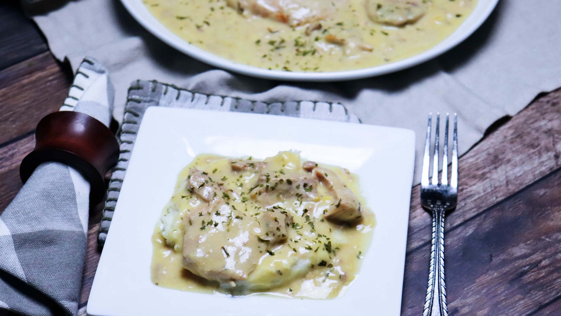 Need a super easy dinner? Slow cooker ranch pork chops