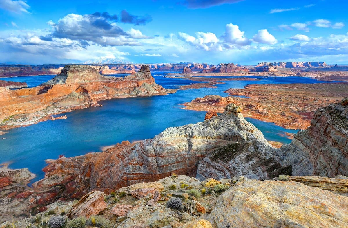 The Deepest Lake On Earth Rivals the Grand Canyon