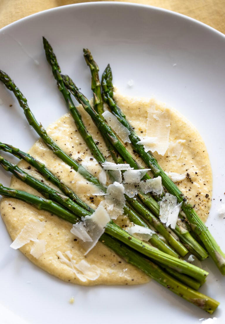 Roasted asparagus with parmesan cream sauce ~ The perfect side dish