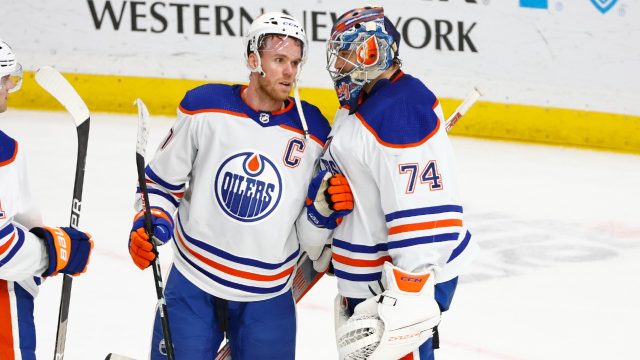 Newcomer Jake Walman, Oilers get physical in impressive win over Stars