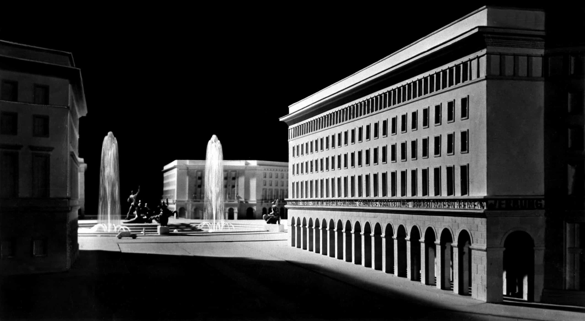 Den ubehagelige sandhed om Albert Speer – Hitlers arkitekt