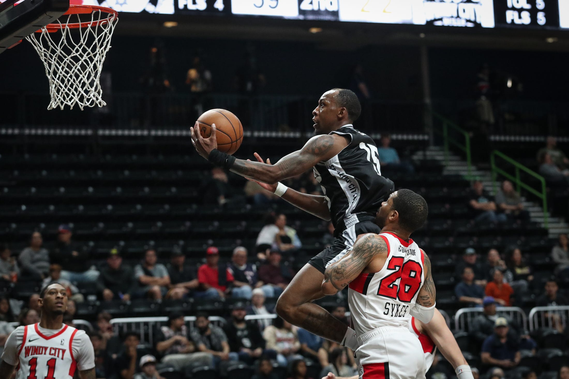 Milwaukee Bucks to add point guard Jamaree Bouyea on two-way contract