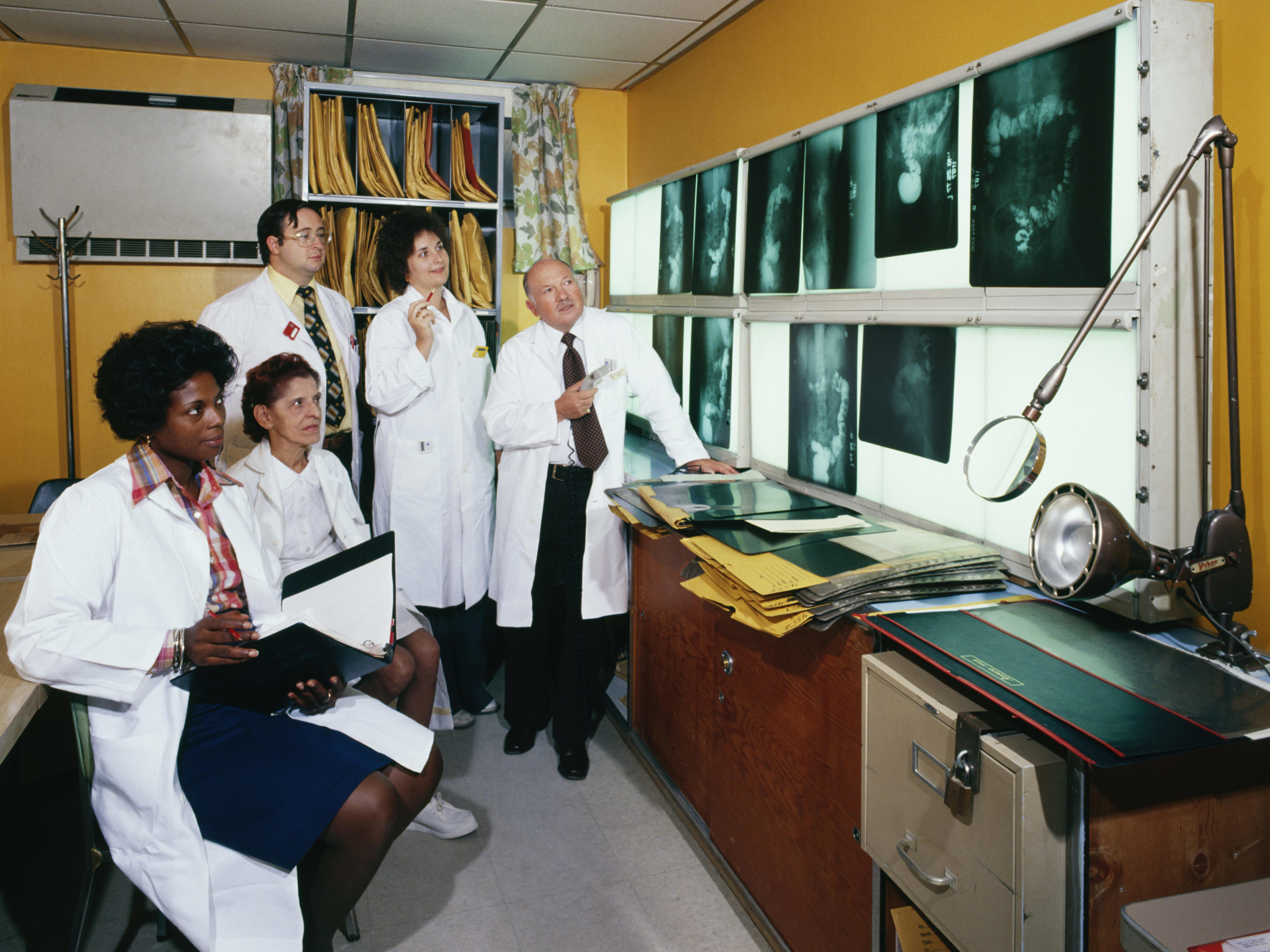 Vintage photos show how the role of women in the workforce has evolved ...