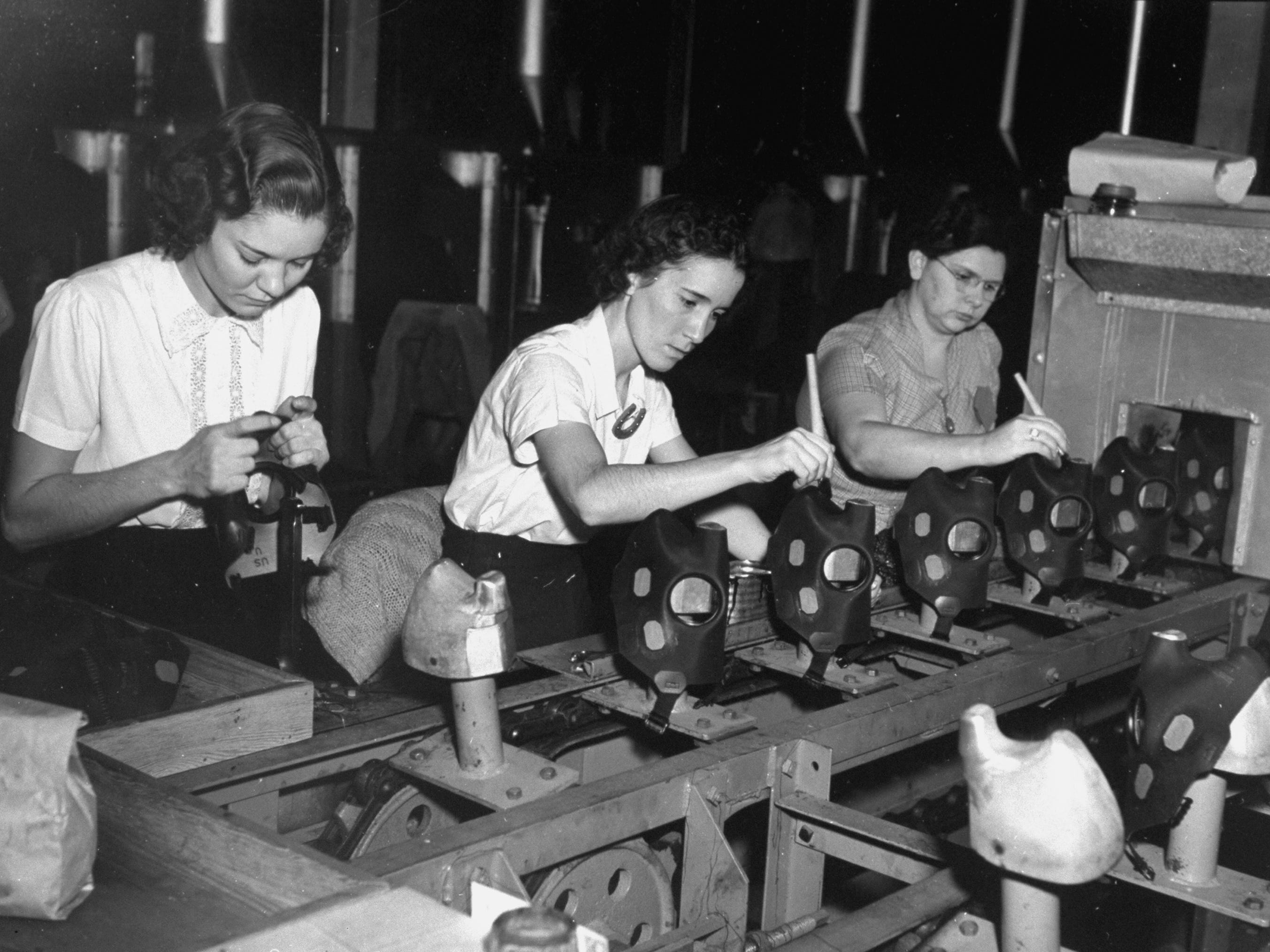 Vintage photos show how the role of women in the workforce has evolved ...