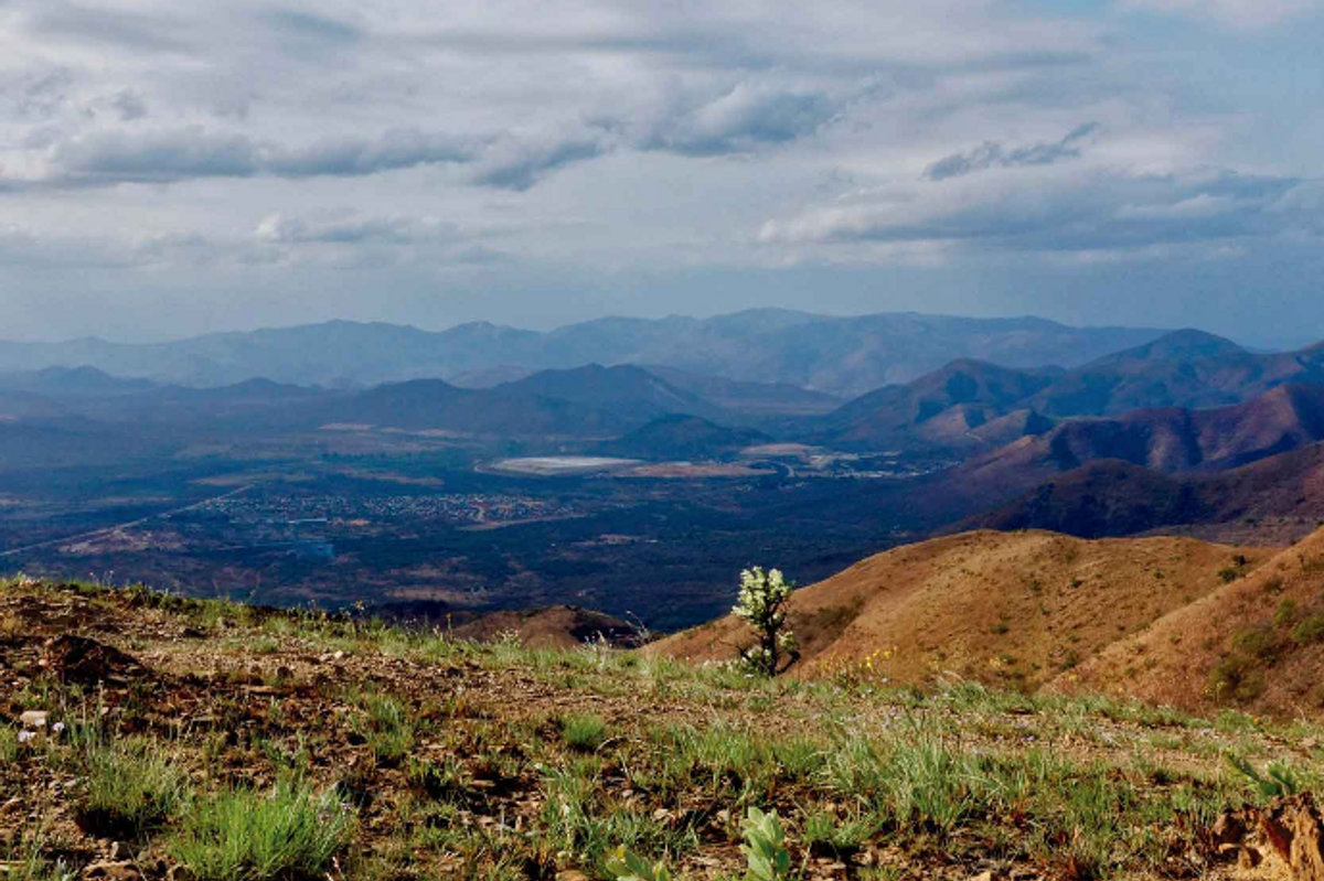 Strange structures discovered in the Pacific could change our ...