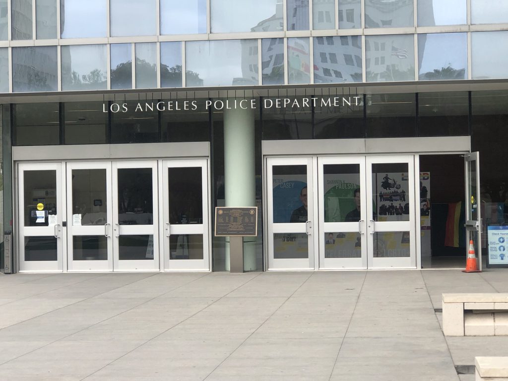 LAPD Sergeant Seeks Captains’ Personnel Records in Retaliation Suit