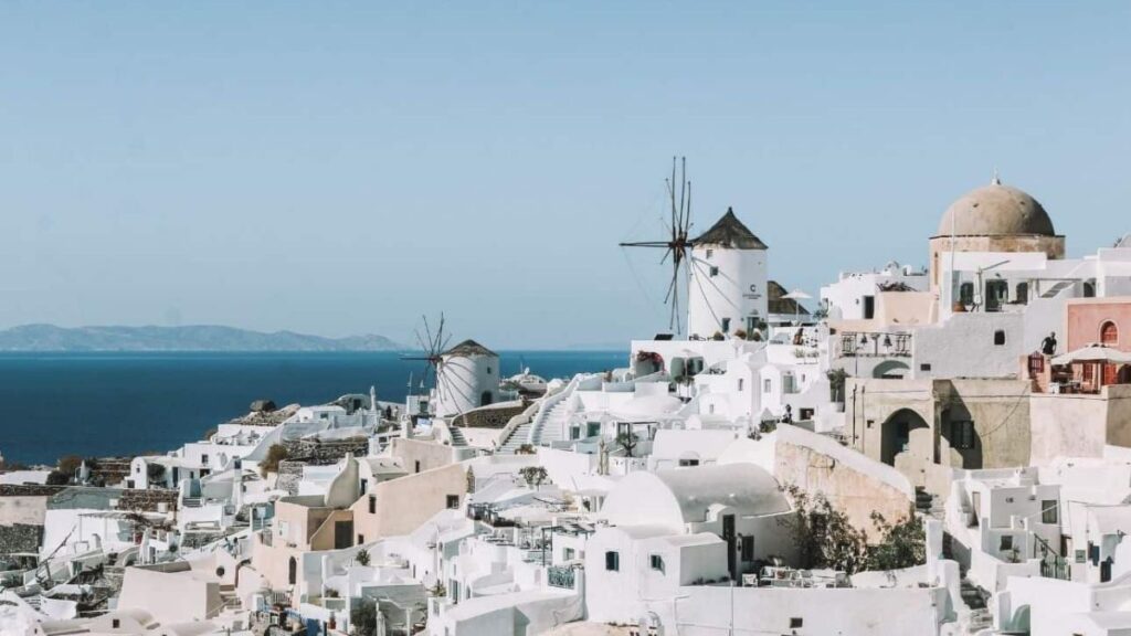 14 Mistakes People Make When Visiting Greece
