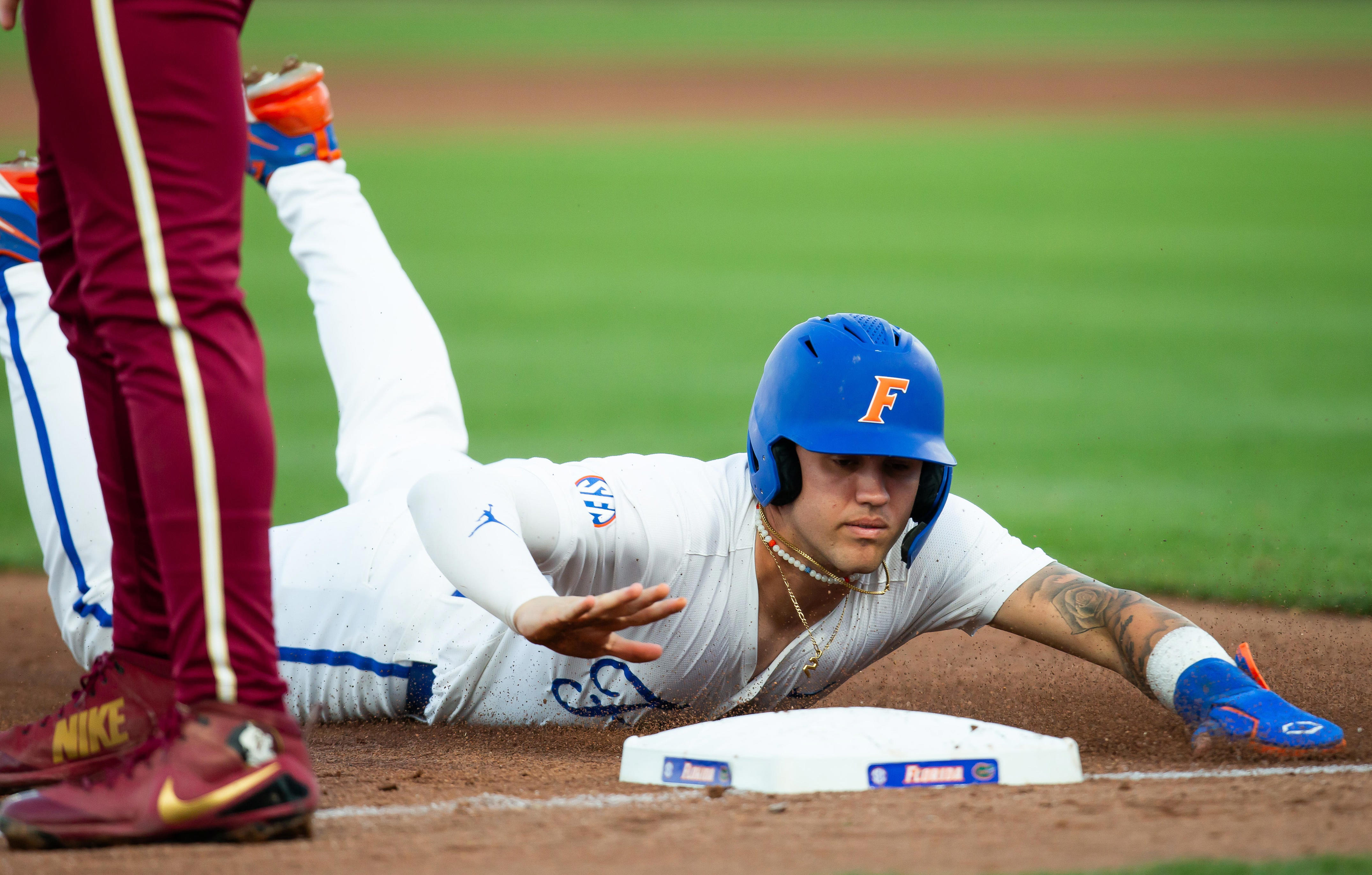 Florida baseball players bypass pros to chase third straight CWS appearance