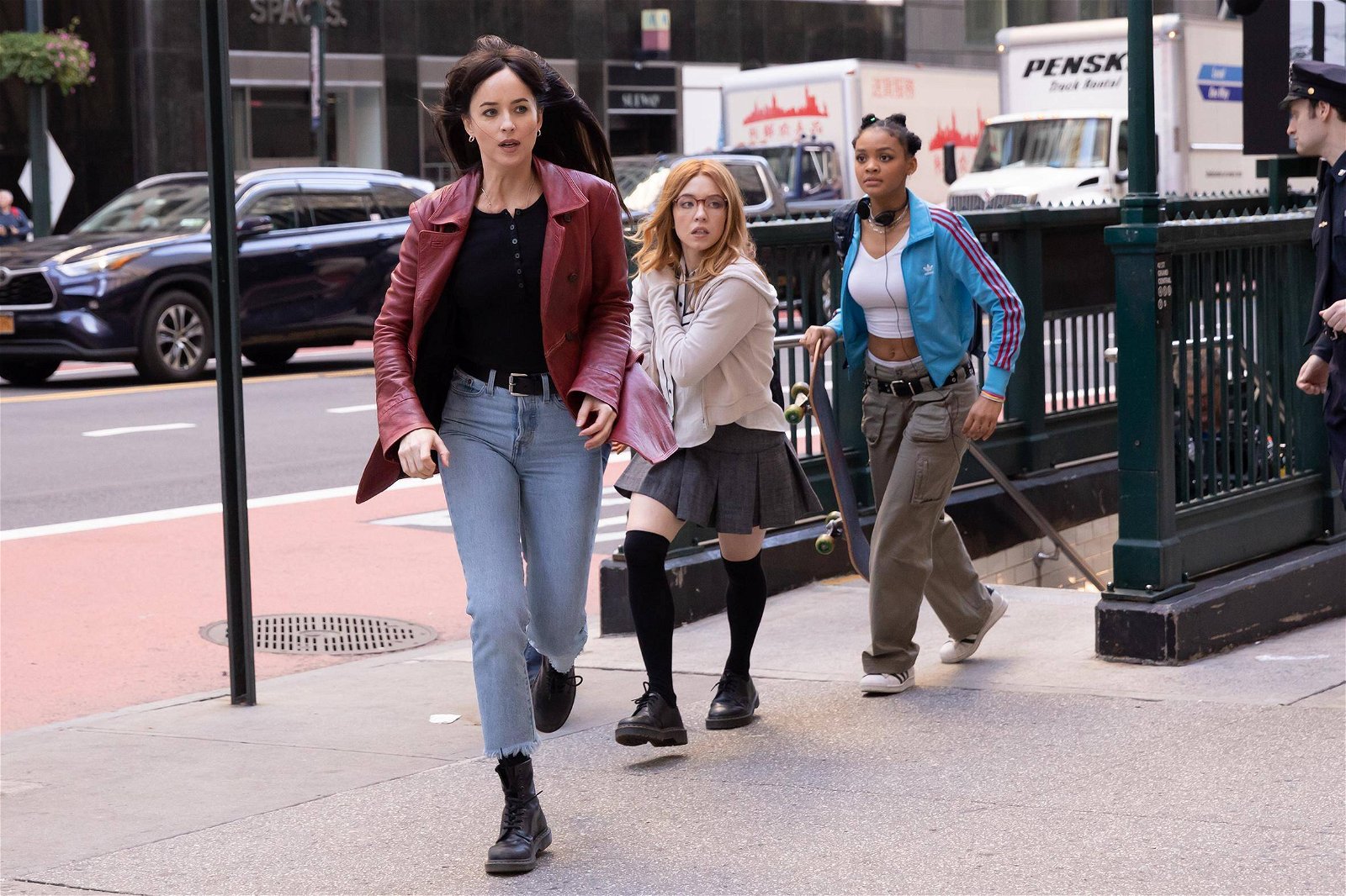 “It wasn’t my fault” - Dakota Johnson Steers Clear of ‘Madame Web's ...