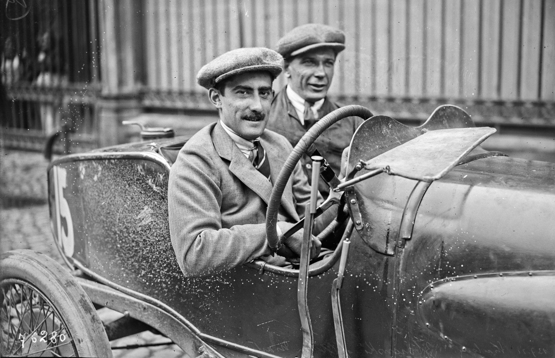 The scandals and secrets of the super-rich Astor dynasty